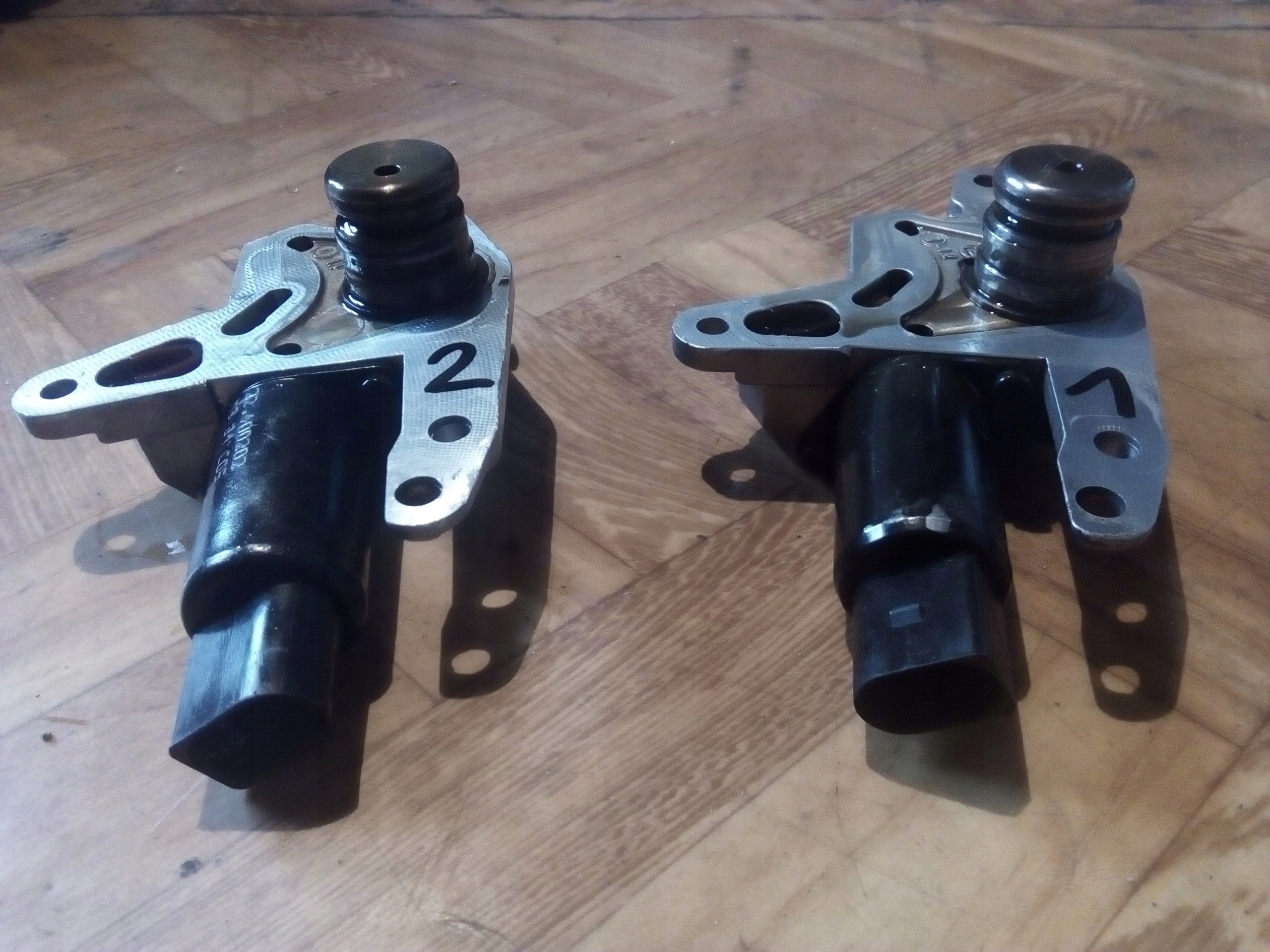 Nastawnik AUDI, VW 2.0 ALT 06B103741 Pierscienie - 7538092429 ...