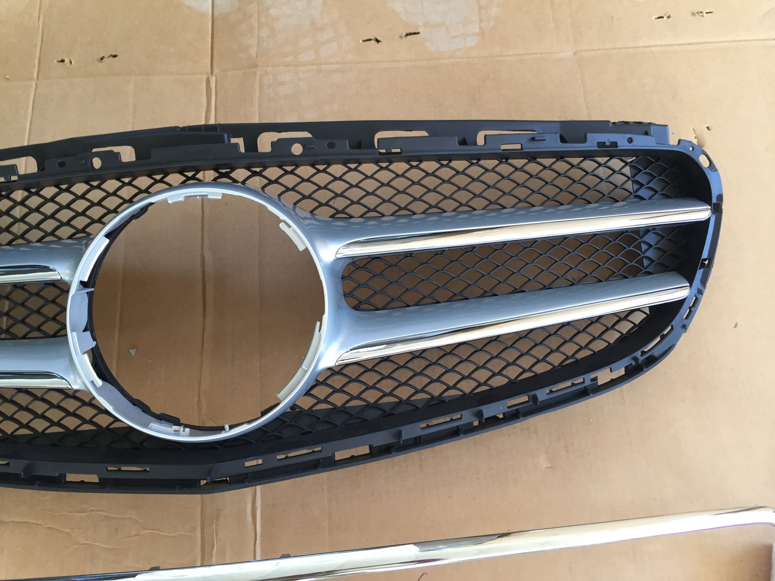 Grill Mercedes W212 lift 2128800822 2128852574 - 7175407897 - oficjalne ...