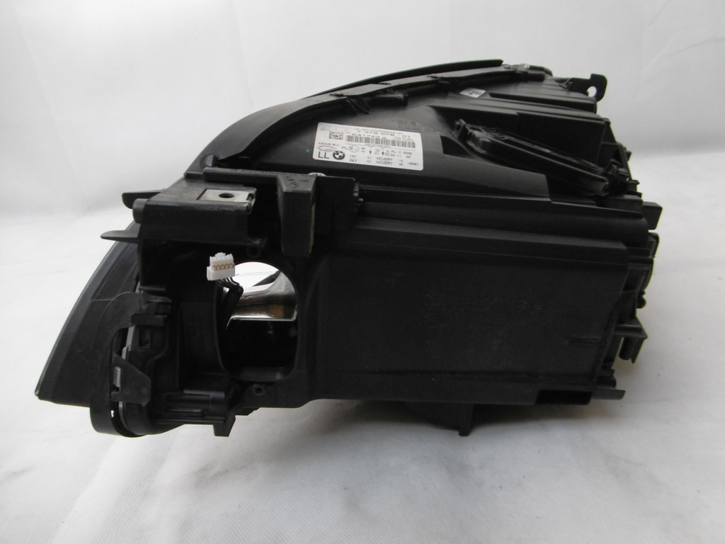 BMW 7 F01 REFLEKTOR LED PRAWY 63117348496 - 7345451962 - oficjalne ...