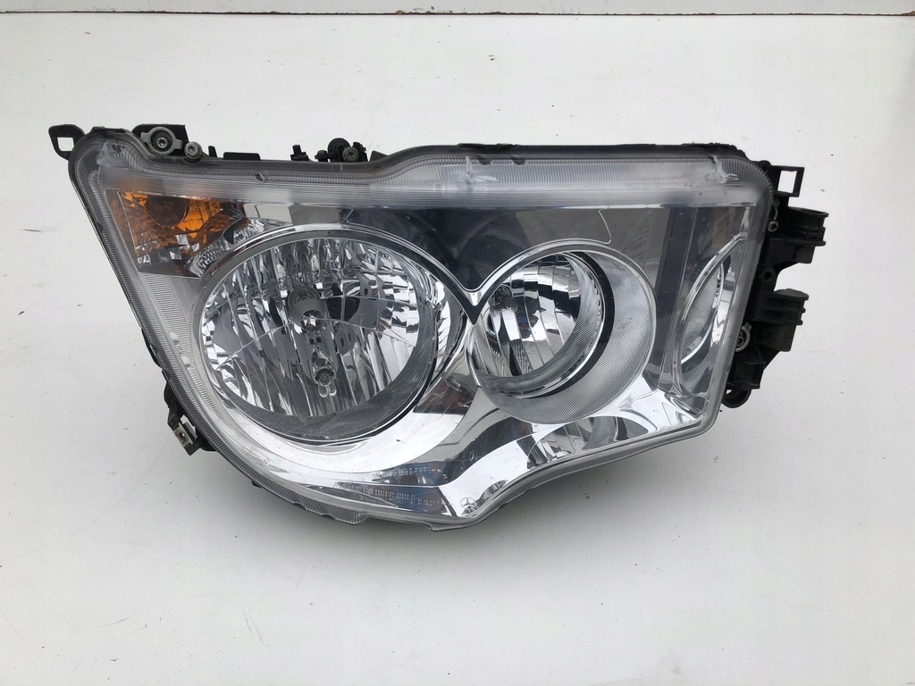 Reflektor Lampa Arocs Prawa 9608201939 - 7663396351 - oficjalne ...