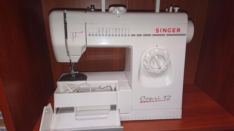 MASZYNA DO SZYCIA SINGER CAPRI 12 - 7485815201 - oficjalne archiwum Allegro