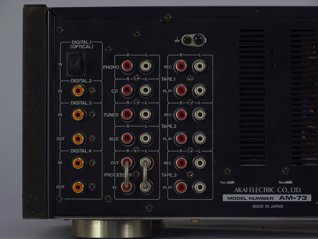 AKAI AM-73 SOLIDNY WZMACNIACZ - 7363076679 - oficjalne archiwum Allegro