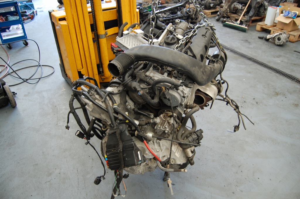 KOMPLETNY Silnik VOLVO V70 B6304T2 3.0 T6 Osprzęt - 7477064243 ...