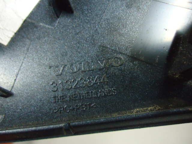 VOLVO V60 S60 LIFT ZAŚLEPKA SPRYSKIWACZA 31323844 - 7217896730 ...
