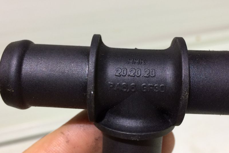 KRÓCIEC WODY PA6.6 GF30 VW SEAT SKODA AUDI - 6864209014 - oficjalne ...