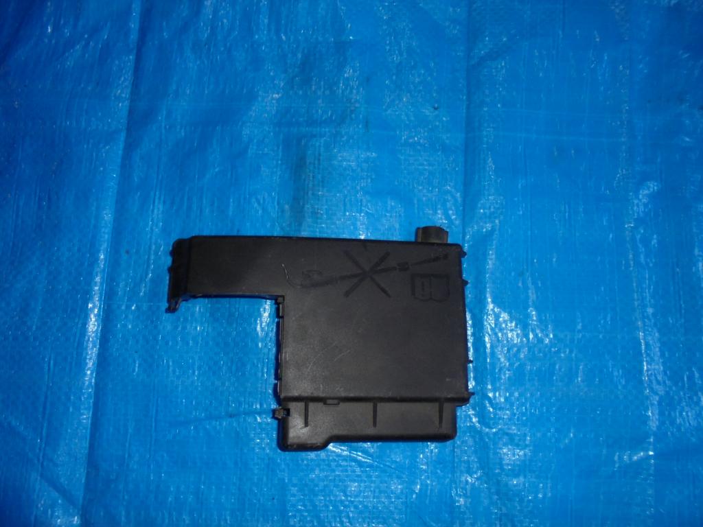 POKRYWA SKRZYNKa BEZPIECZNIKÓW INSIGNIA 525230582 - 6946363527 ...